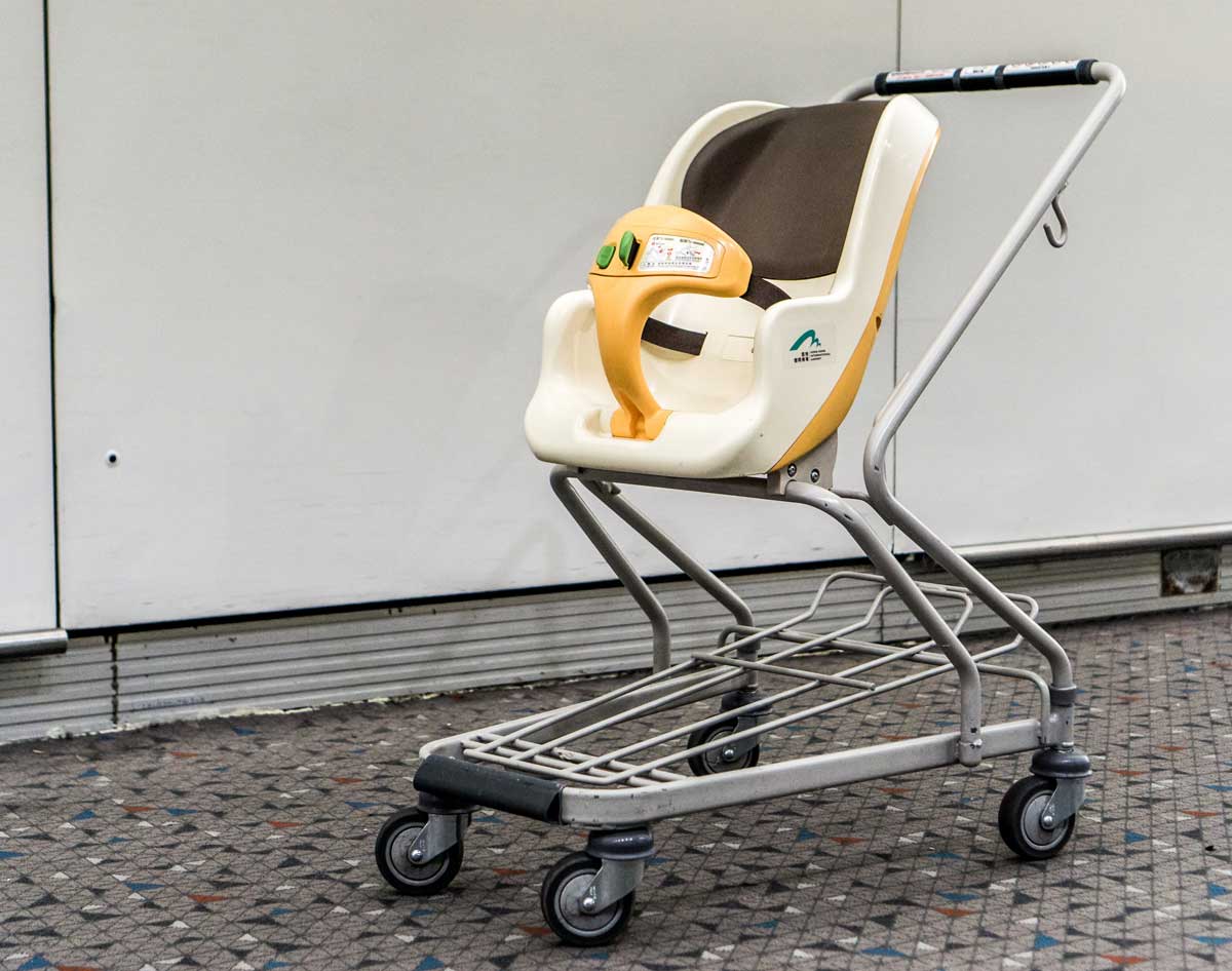 Everything You NEED to Know About Flying With a Stroller - Baby Can Travel