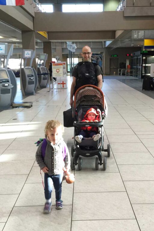Everything You NEED to Know About Flying With a Stroller - Baby Can Travel