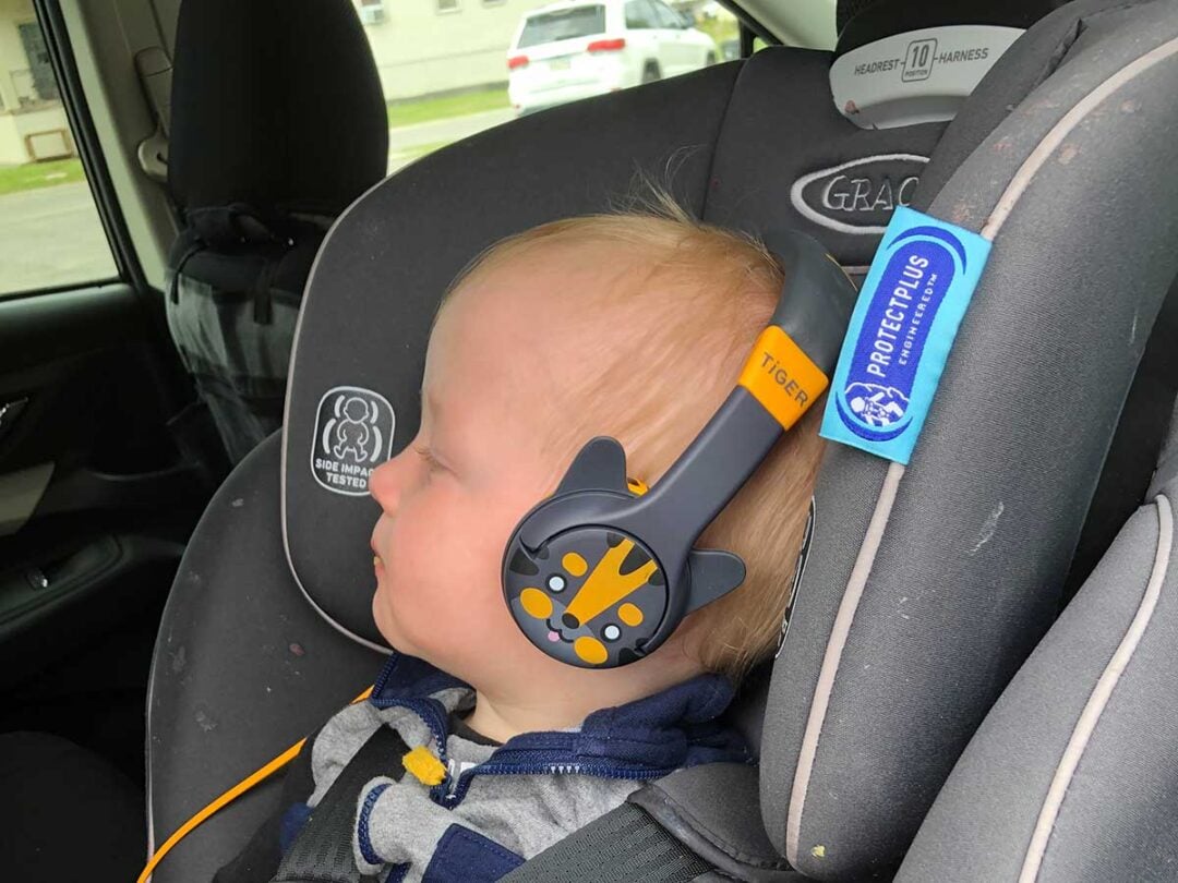 Best Toddler Headphones for Plane Travel: 10 Safe Picks Parents Trust